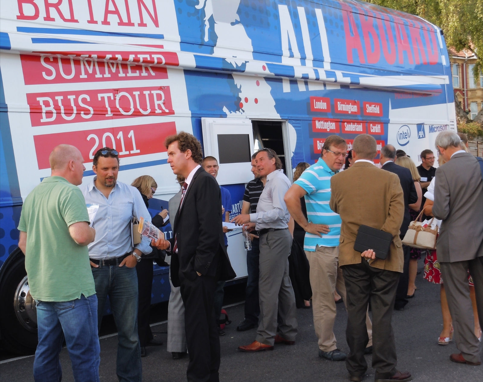 4150.StartUp Britain bus | learning that transfers